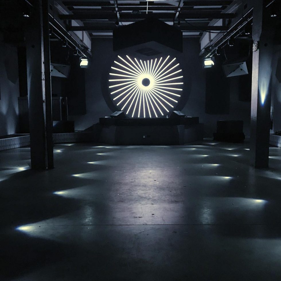 ANOMALIE Art Club – ROOM DIVISION