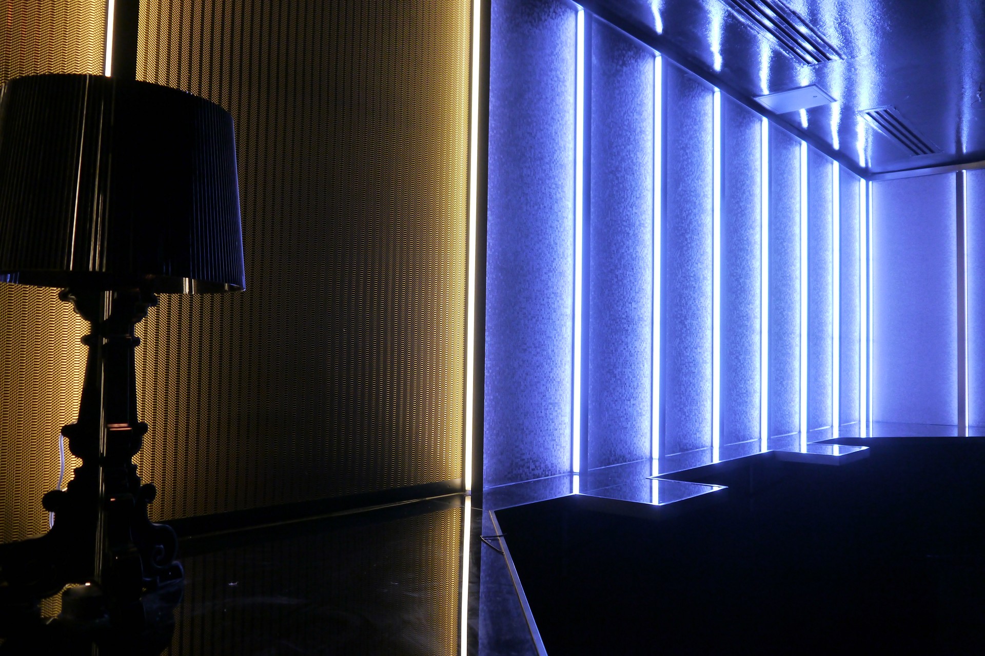 FIRST Club Berlin | ROOM DIVISION